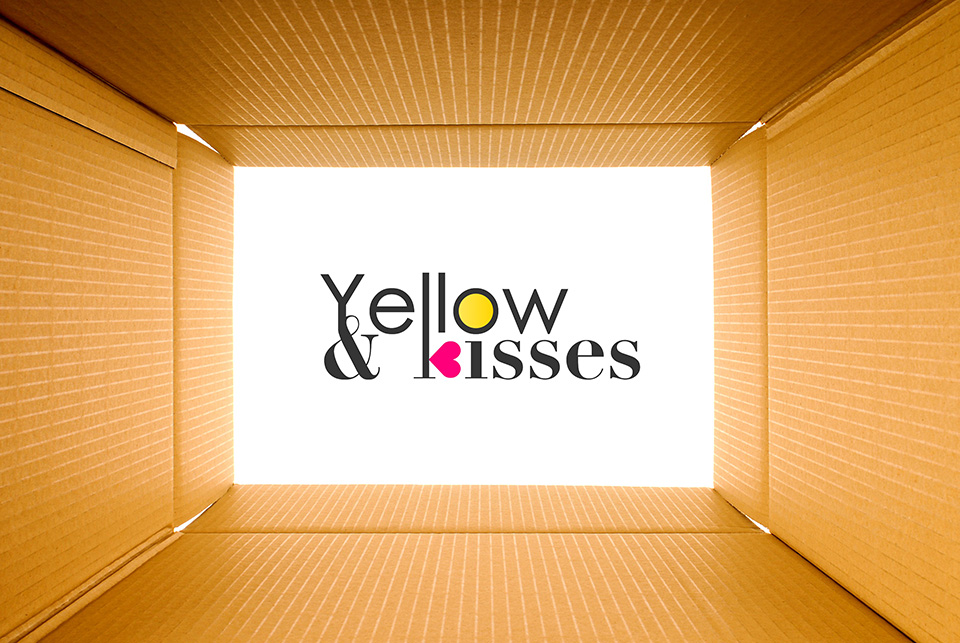 🎁 Yellow & Kisses